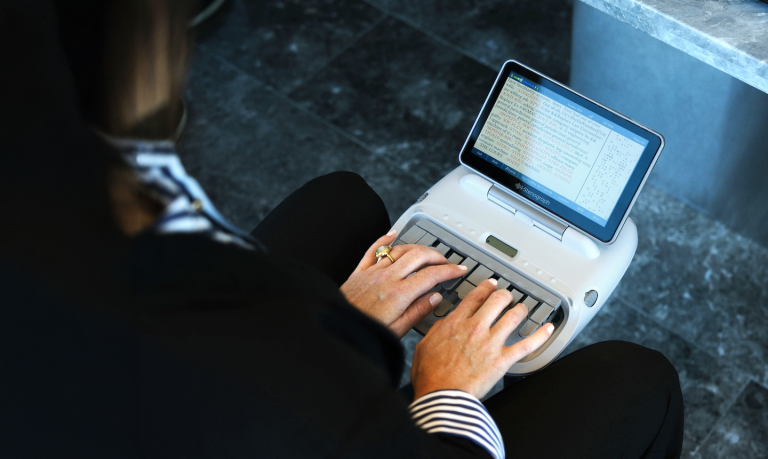 Court Reporting Services & Certified Court Reporters | Planet Depos